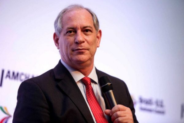 Dono do Coco Bambu responde a Ciro Gomes após ofensas