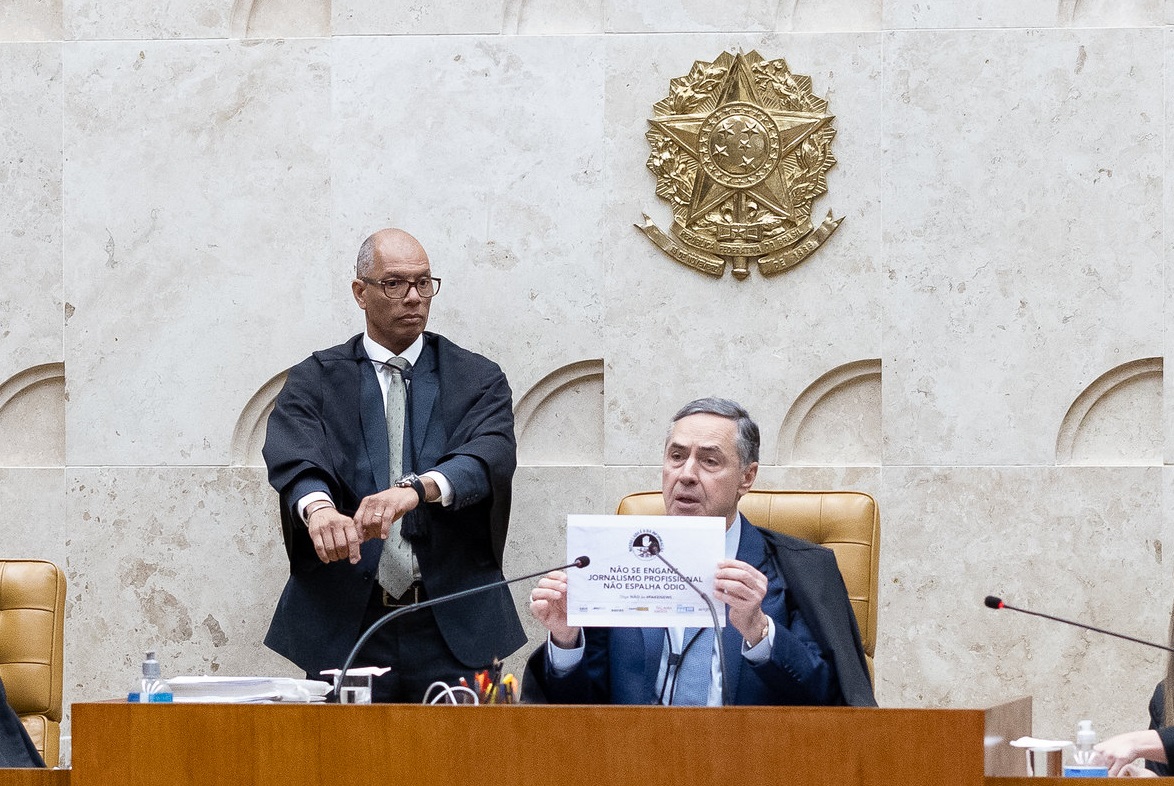 Funcionários do STF que puxam cadeiras ganham R$ 6,4 mil