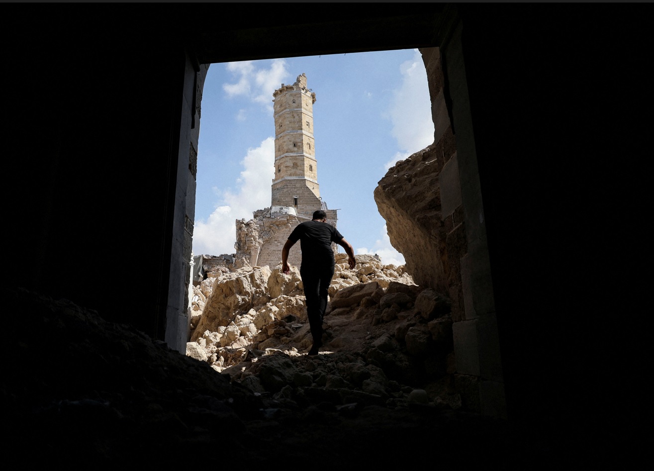 Israel lança panfletos em Gaza com recado ao Hamas: 'Não vai mais governar'